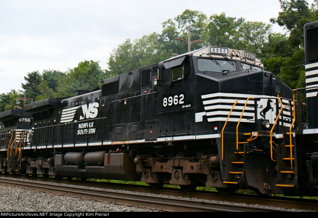 NS 8962